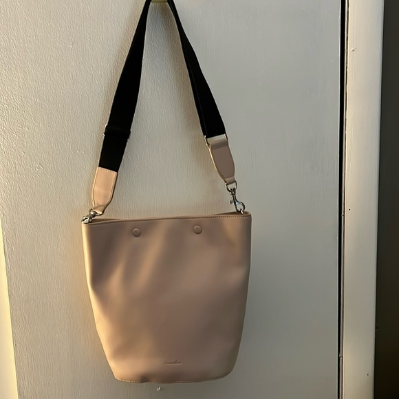 Steven Alan | Bags | Steven Alan Pink Leather Bucket Pocketbook ...